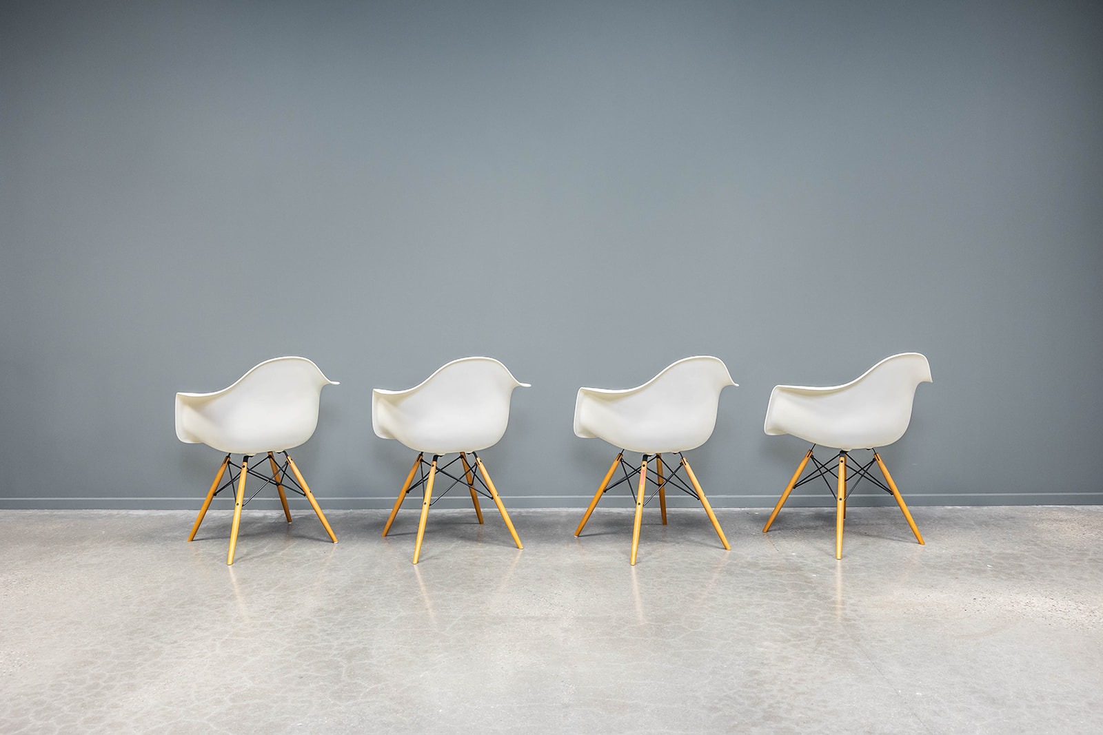 Eames DAW chairs – Pellegrinidesign