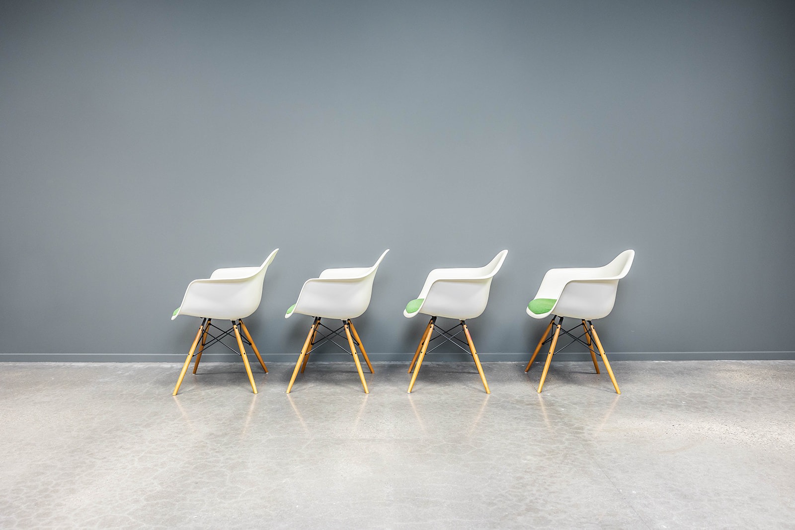 Eames DAW chairs – Pellegrinidesign